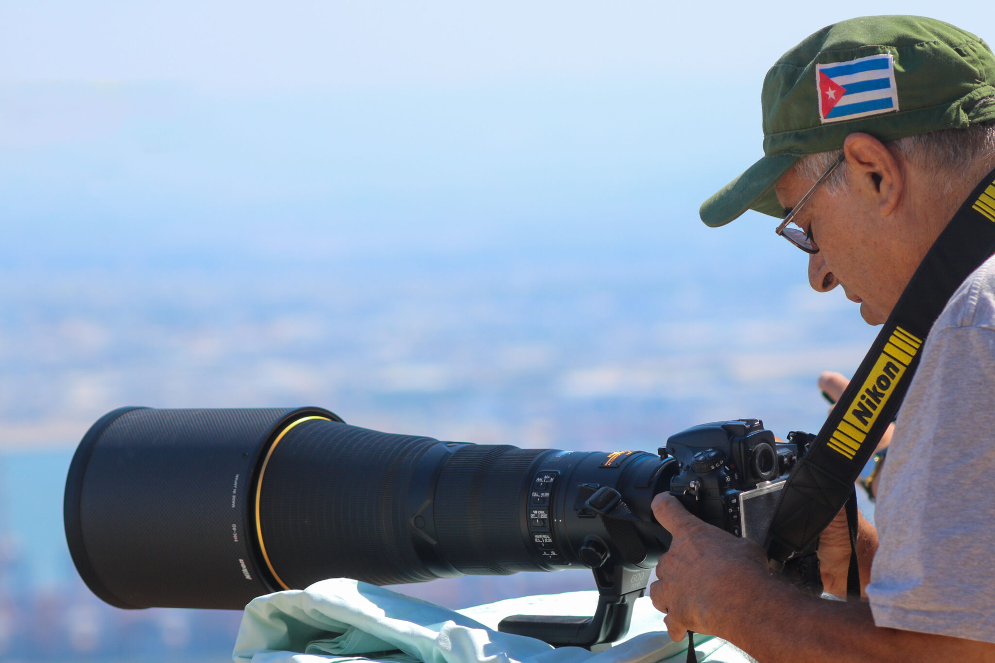 The Intriguing World of Paparazzi: Capturing the Unseen | Photo Contest